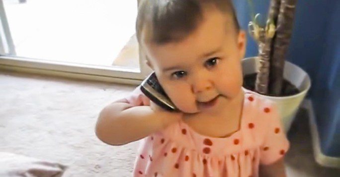 Daddy Calls His Baby Girl. I Can’t Stop Laughing At Their “Conversation ...